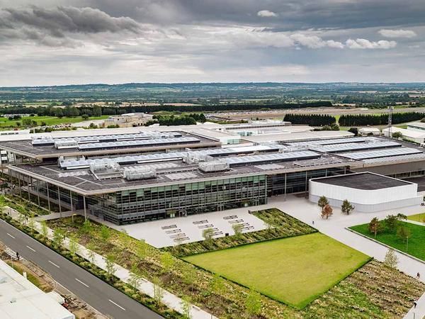 JLR officially opens £500m 'Creation Centre' - PistonHeads UK