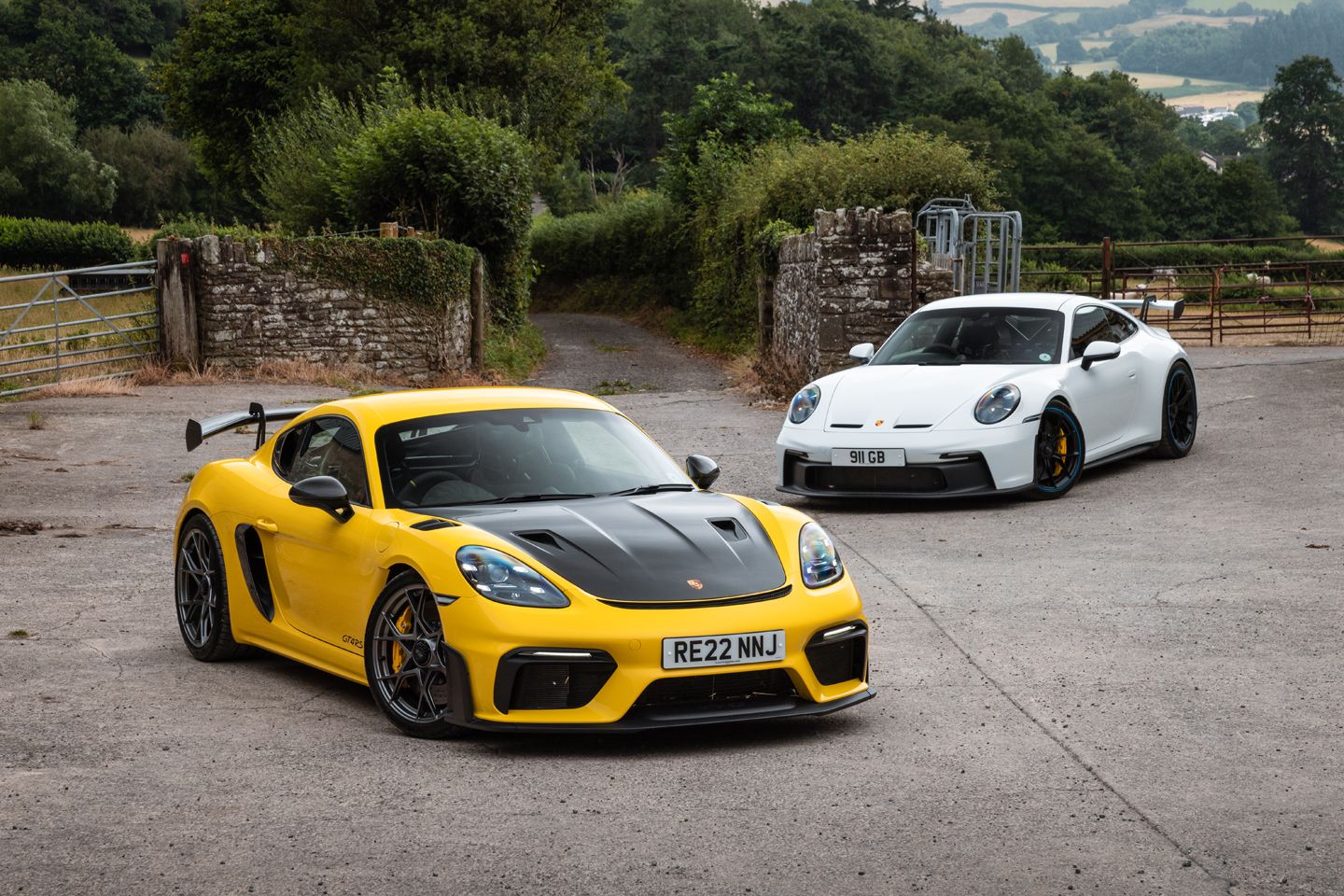 2022 GT4 RS Vs 911 992 GT3 PH JP NewsS